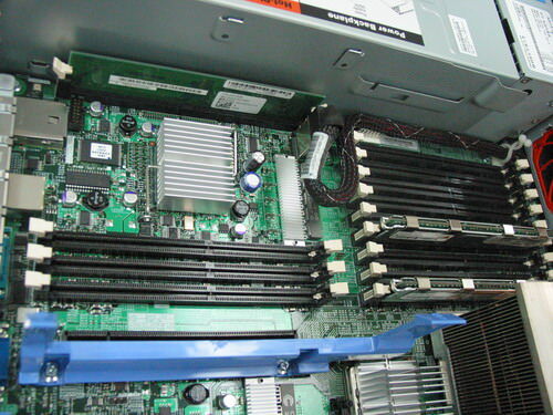 [รีวิว][Review IBM System x3650] 2BeSHOP.com